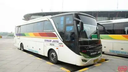 Pesan tiket bus Sinar Jaya secara online dari dan ke Jakarta di redBus