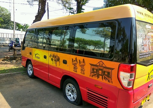 Pesan Tiket Bus Xtrans Online - redBus.id